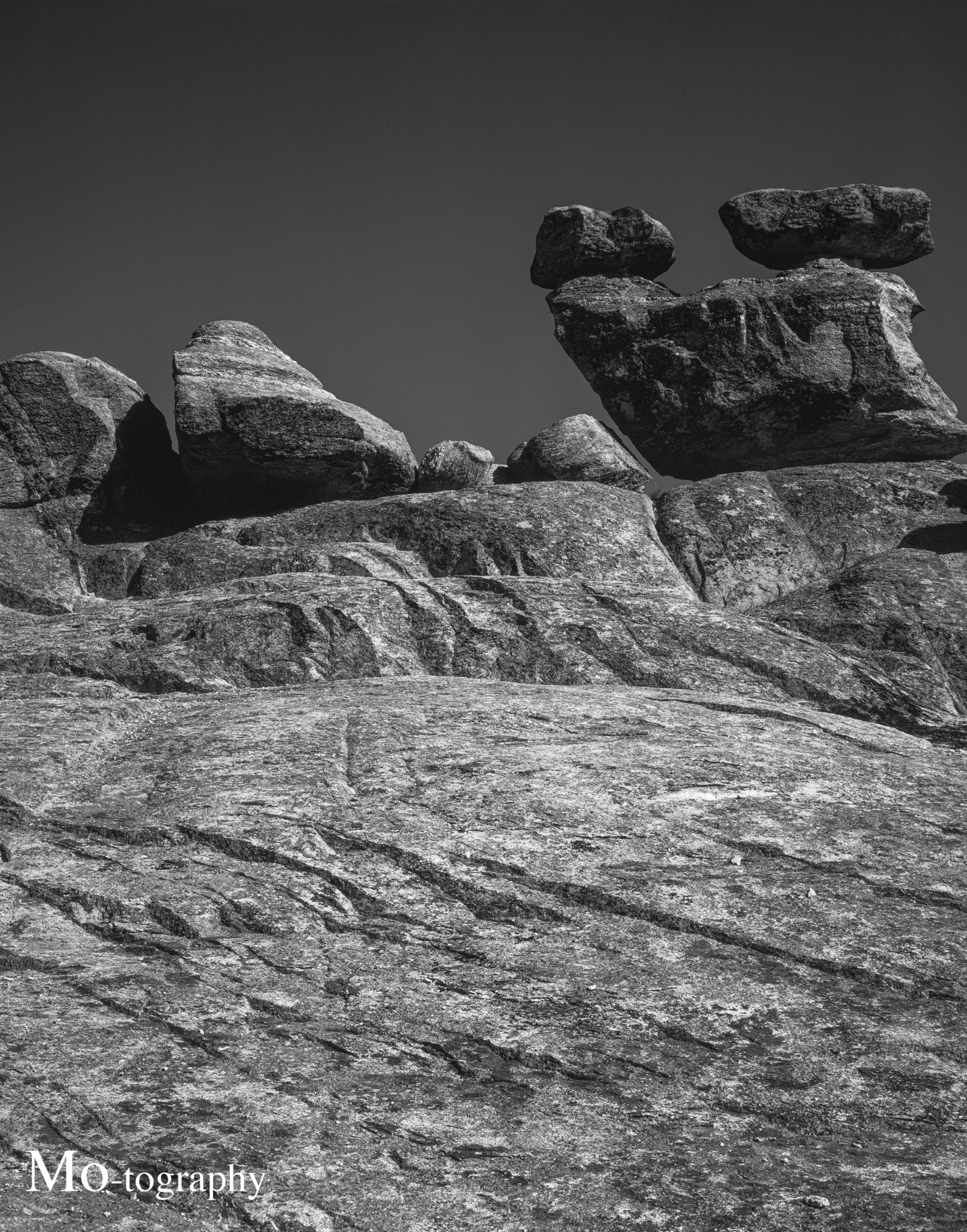 Windy Point Sculpture - Mo's Gallery